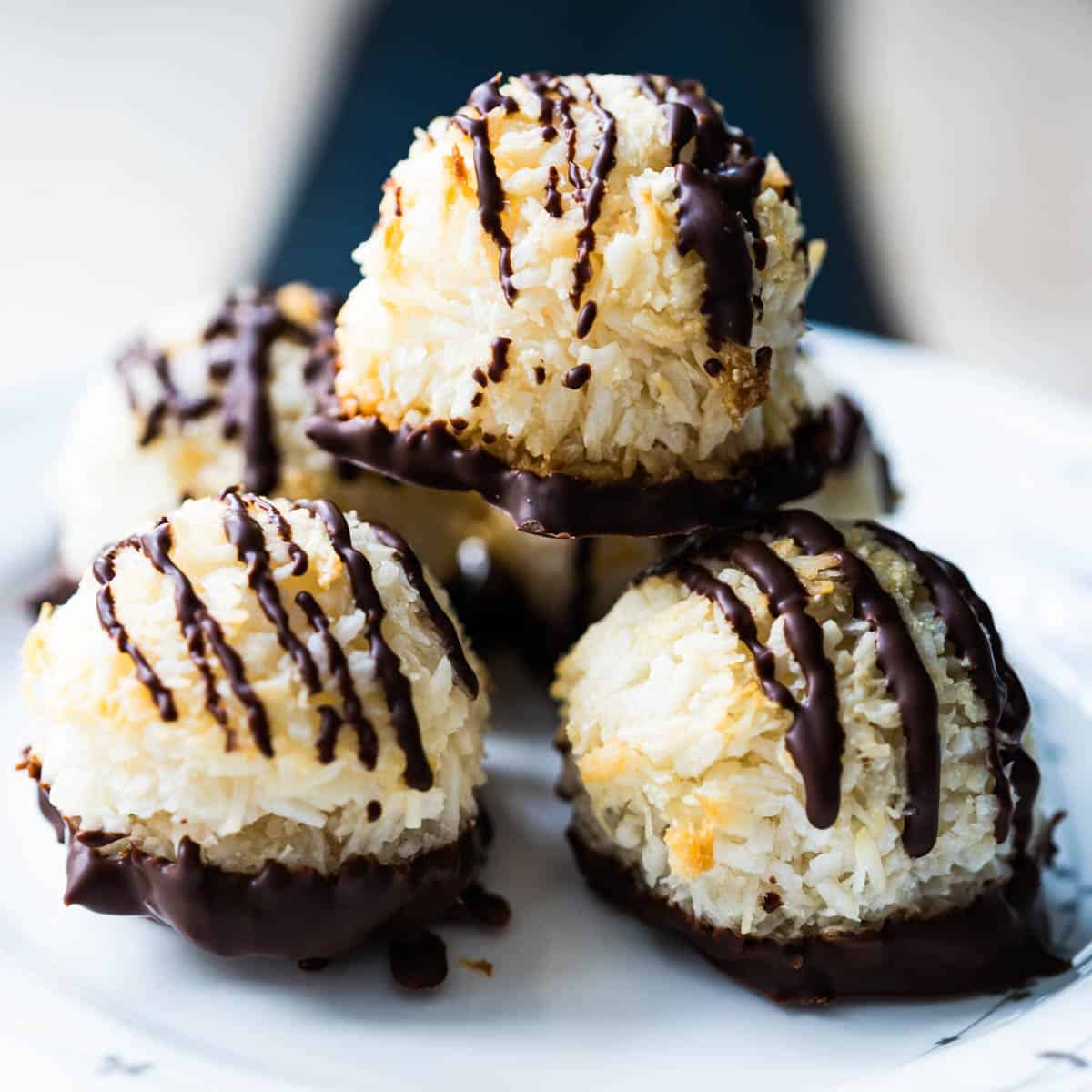 Chocolate-Dipped Peppermint Coconut Macaroons - Eat Fresh Glow